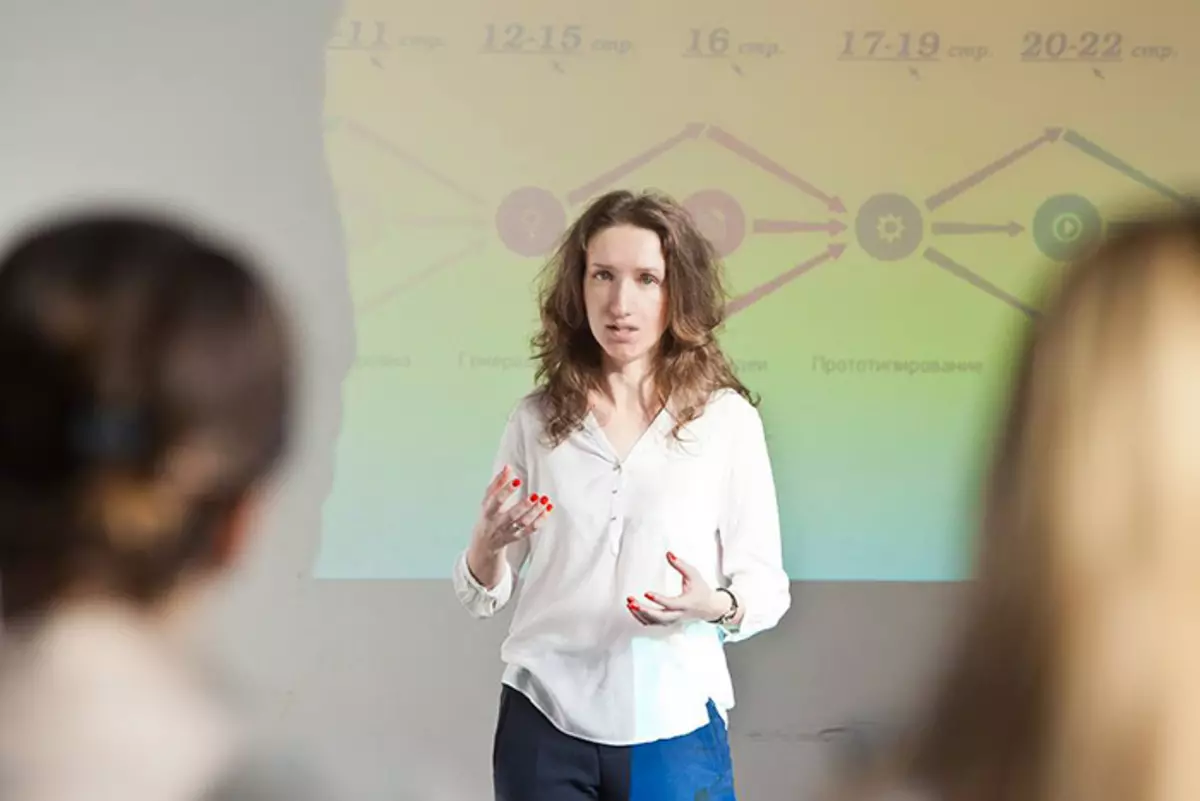 "Estamos buscando que en el mundo puedan mejorarse": María Stashenko en el pensamiento de diseño, trabajo en equipo y creatividad en medicina