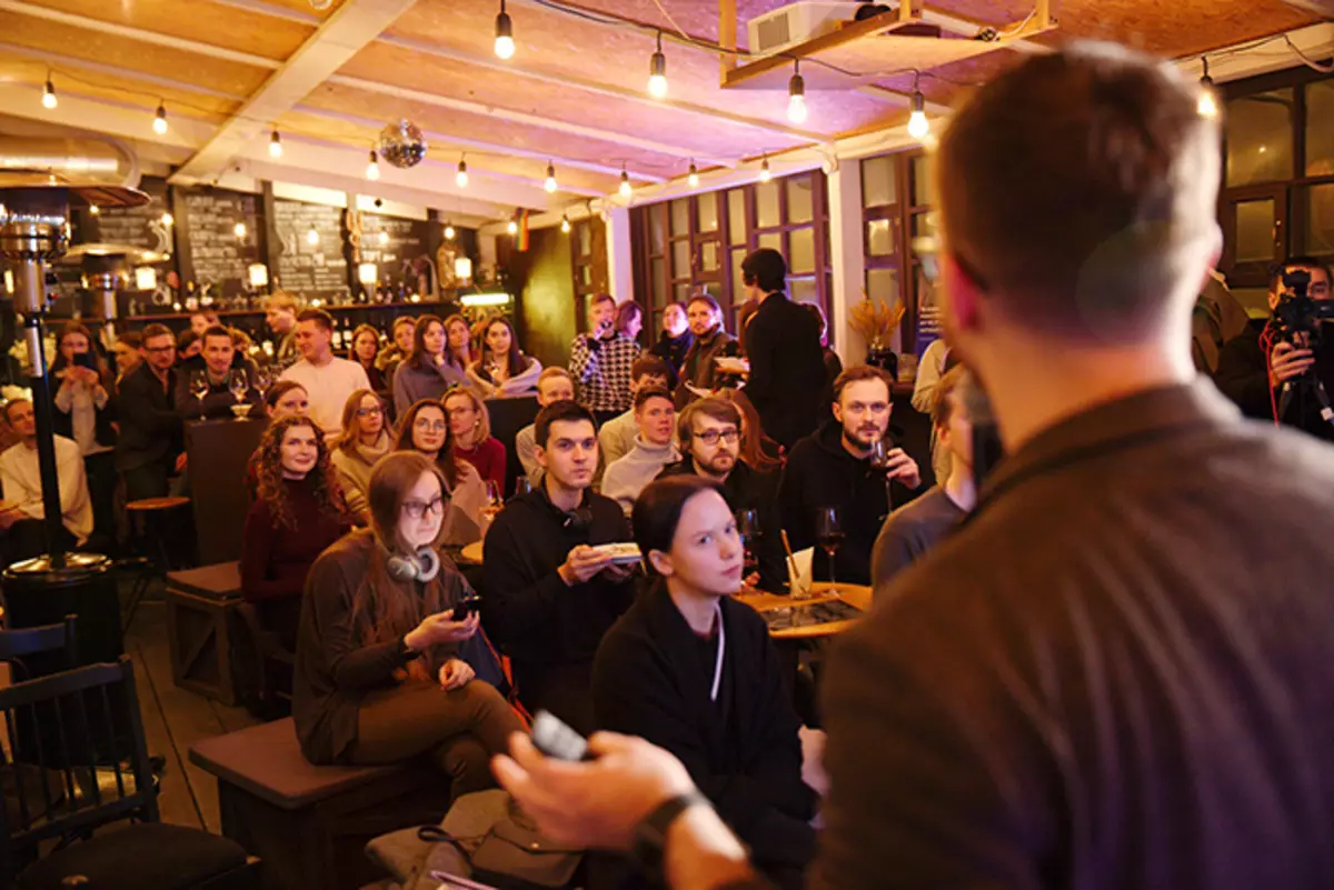 Toast voor Wetenschap: waarom lezen lezingen in bars