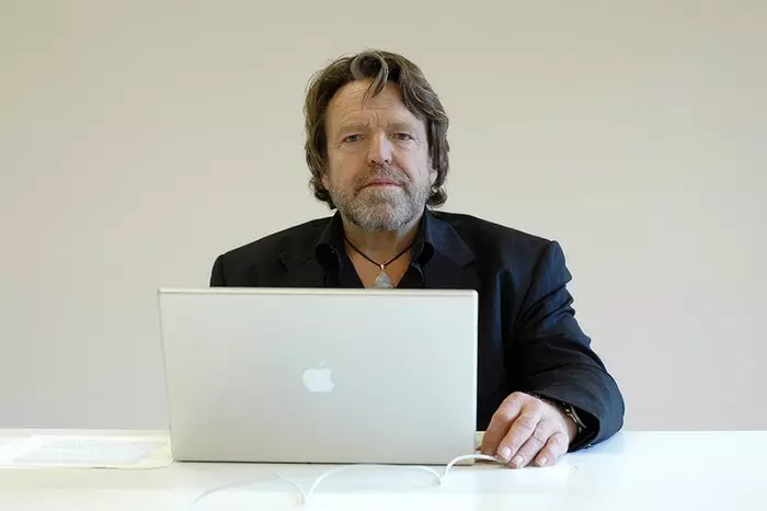 John Perry Barlow: "Gledamo smrtno pokušaj pokoravanja informacija"