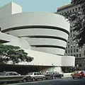 न्यू यॉर्क संग्रहालयातील शैक्षणिक व्हिडिओ: रेनोईर, इंडियन्स आणि ब्लॅक होल 6977_4