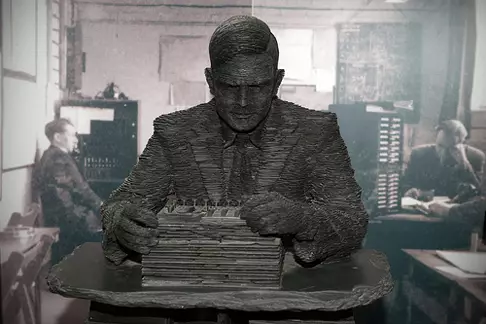 Alan Turing Sculpture © Christian Payne