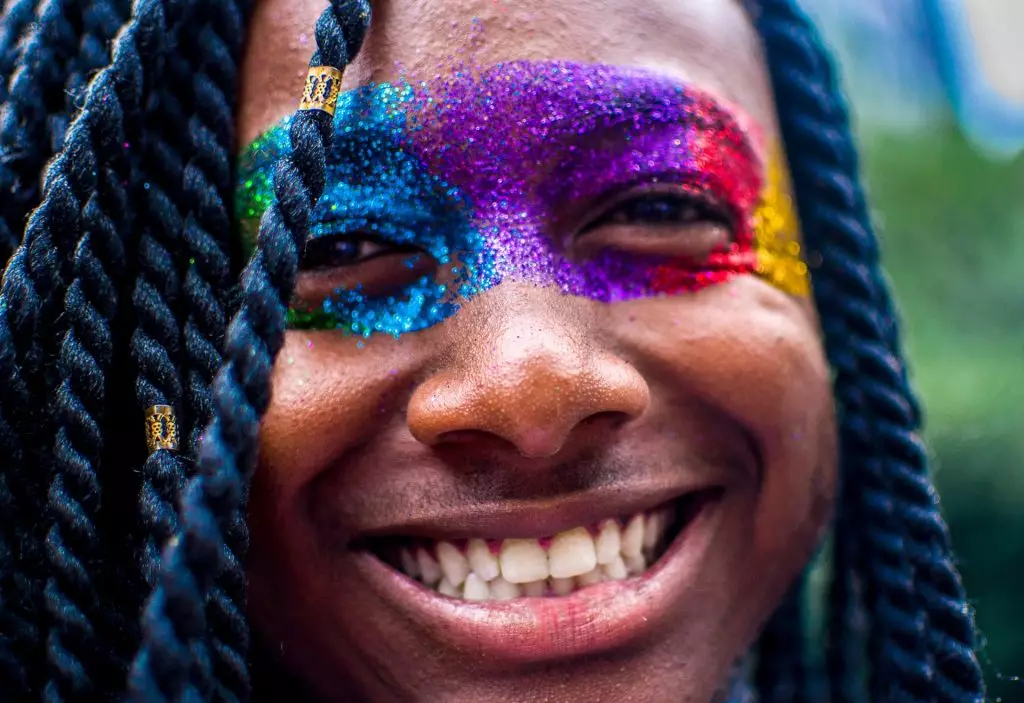 Rapport Ritratt: Karnival Ispirtu fuq LGBT Parade Sao Paulo 11528_3