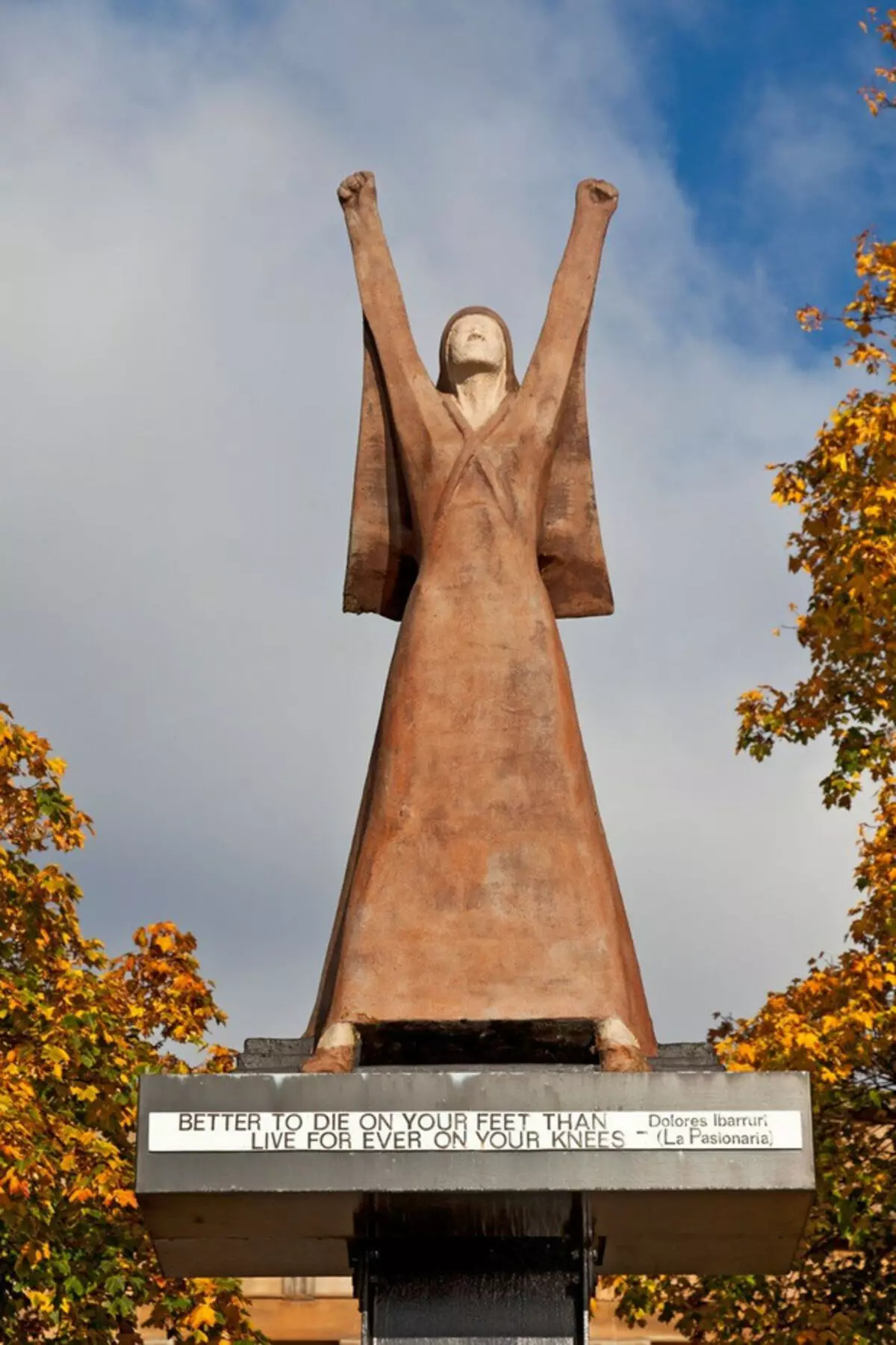 Kort geskiedenis van vroue in anti-fascistiese weerstand Kort geskiedenis van vroue in anti-fascistiese weerstand 16151_3