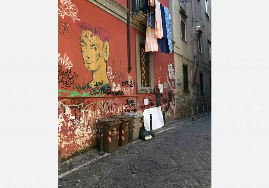 Neapol: Ako ísť na najtrlakovanejšie mesto Talianska 16562_2