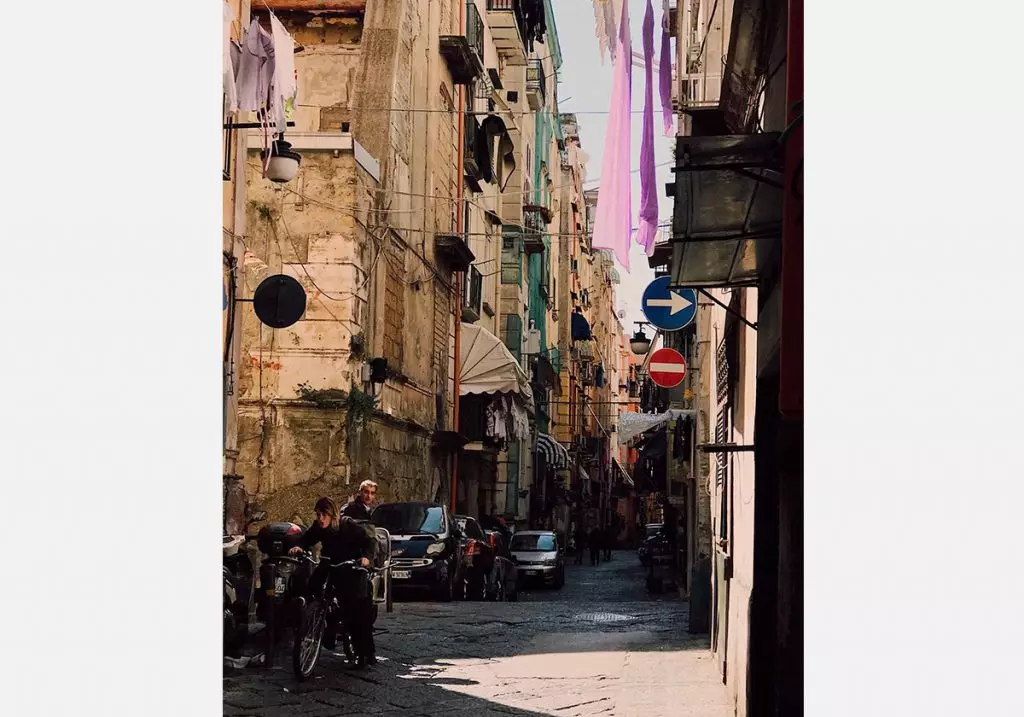 ナポリ：イタリアの最もカラフルな街に行く方法 16562_9