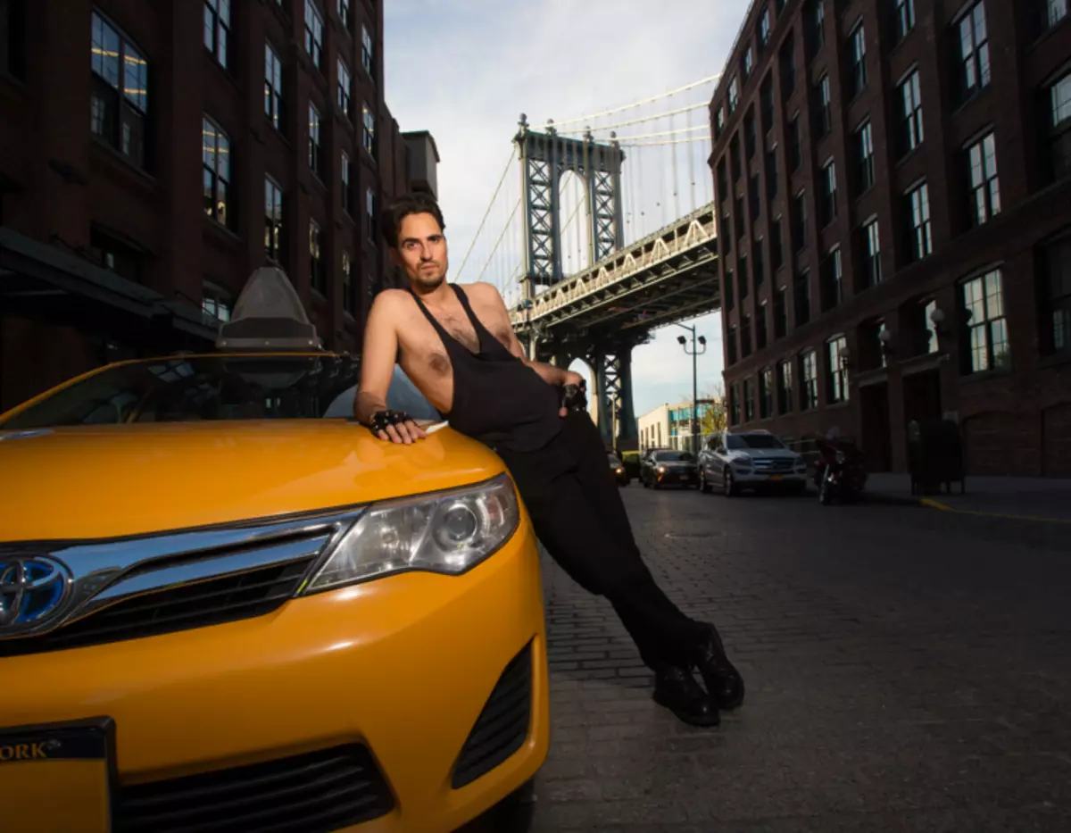New Yorkin taksinkuljettajat julkaisivat pin-up kalenterin 225_6