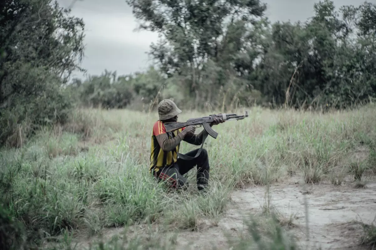 Abana ba Crusade: Raporo Ifoto yaturutse muri Repubulika Iharanira Demokarasi ya Kongo, aho abangavu biga kwica 2467_1