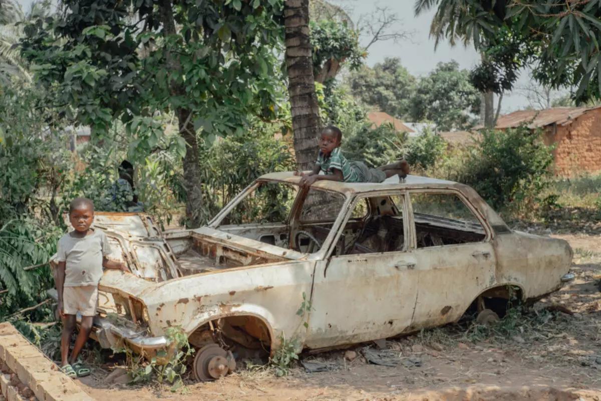 Abana ba Crusade: Raporo Ifoto yaturutse muri Repubulika Iharanira Demokarasi ya Kongo, aho abangavu biga kwica 2467_17