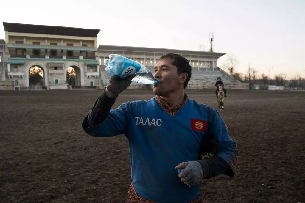 Rugbi Doadad: Kumaha di Kyrgyzstan Play Kok-Bor 4003_6