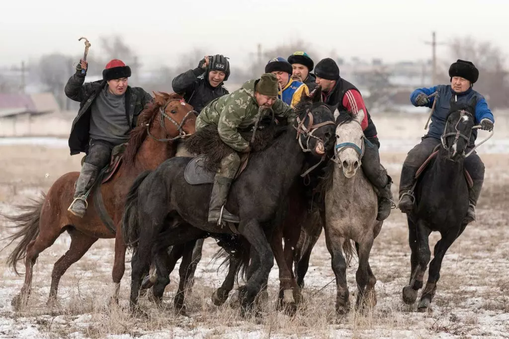 Rugbi Doadad: Kumaha di Kyrgyzstan Play Kok-Bor 4003_7