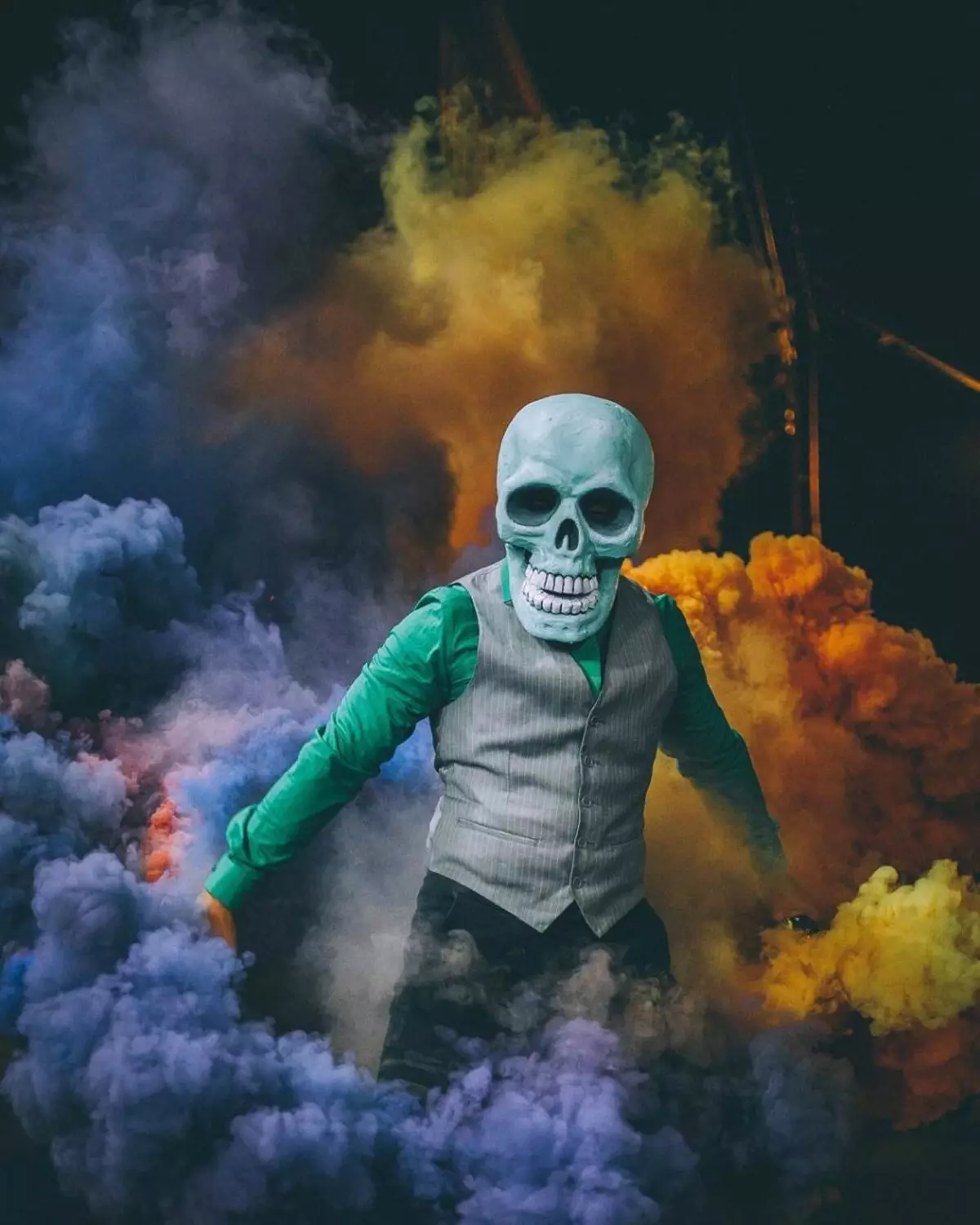 Masks show: skull and smoke bombs in performances Skeleton of Color 4266_10