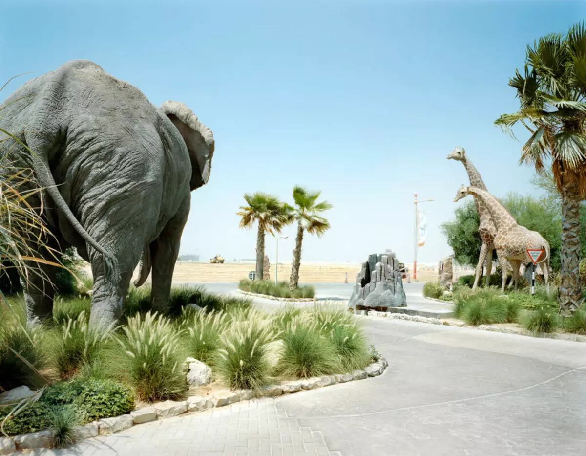 Dubailand: palme, pustinja i misteriozan umjetničkih predmeta Dubai - European oči 4643_14