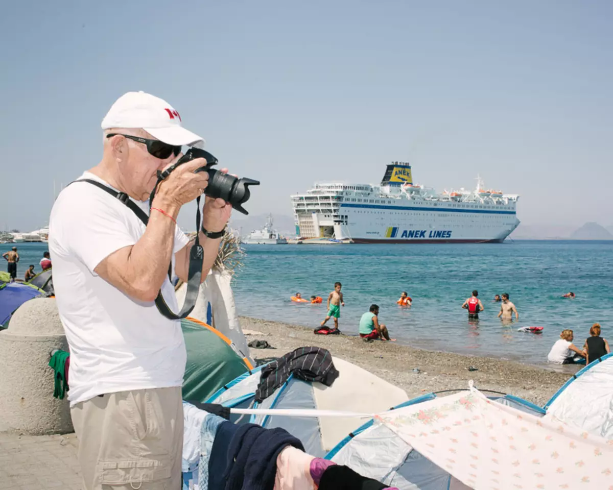 Fotoproject: Turistët kundër refugjatëve 789_15