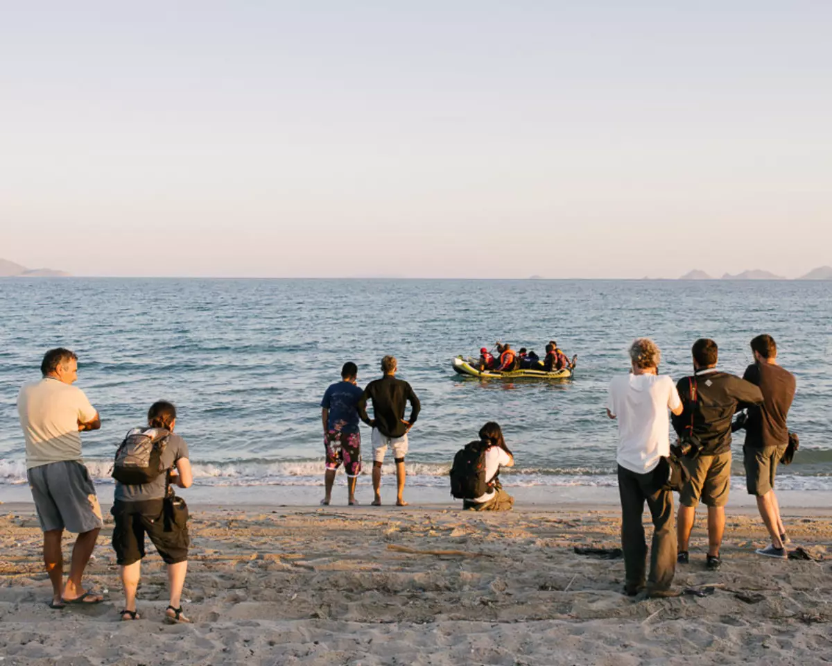 Fotoproject: Turistët kundër refugjatëve 789_17