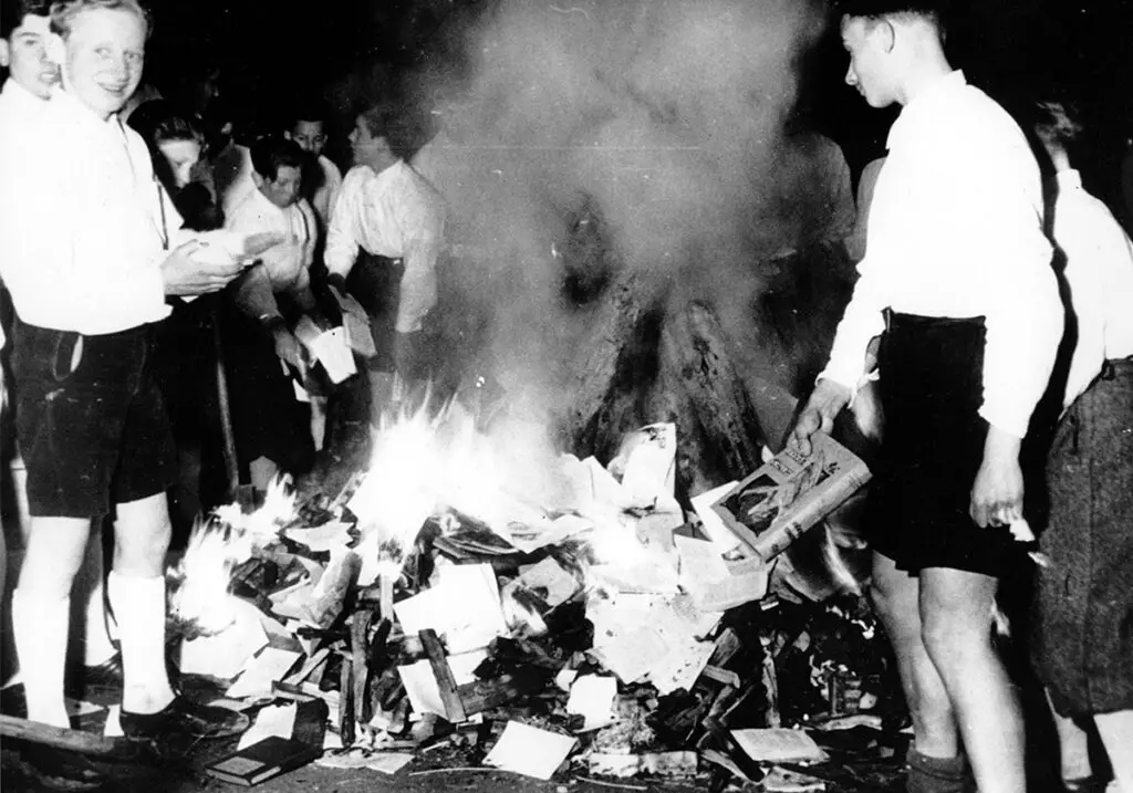 Buku apa yang membakar penulis, kerabat dan perang mereka? Panduan untuk buku-buku yang tidak bisa lagi dibaca 9121_1