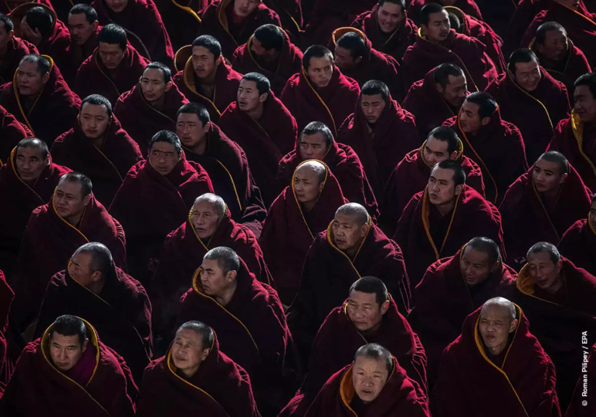 Pajjiż ta 'dixxendenti ta' demons u xadini. What do Tibetans jemmnu fl 9717_2