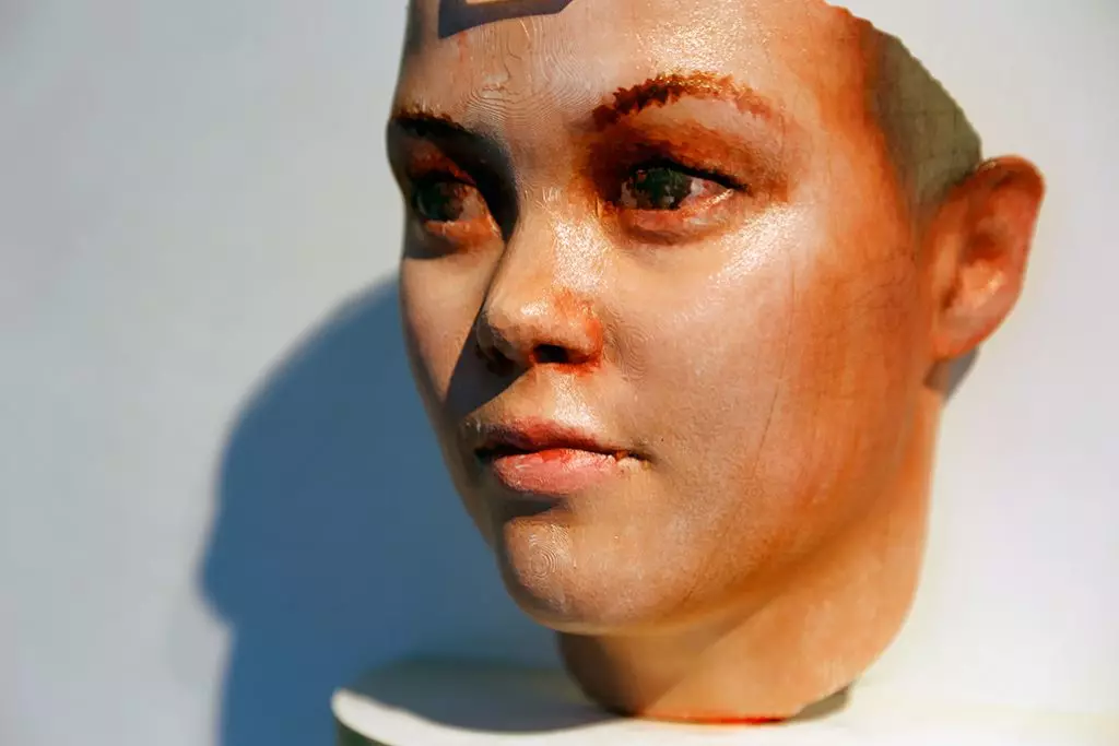 Genome Rruga: Artisti krijoi portrete 3D të të huajve në ADN nga Zhumakhk dhe cigare 9854_18