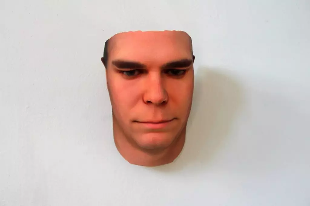 Genom Jalan: Artis menciptakan potret 3D orang asing di DNA dari Zhumakhk dan rokok 9854_8